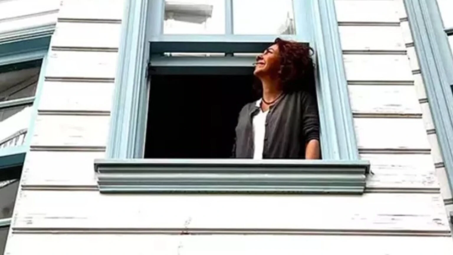 Hasibe Eren 10 yıllık evinden taşındı! İlk kez paylaştı » Mavi Kadın