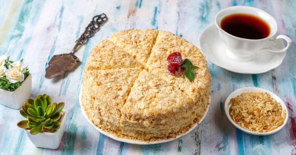 Kıvamı ve hafifliğiyle gönüllere taht kuracak lezzet: Napolyon pastası ...