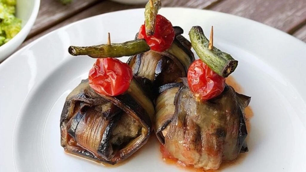 Kürdan kebabı nasıl yapılır? Patlıcan sevenlere özel kürdan kebabı ...