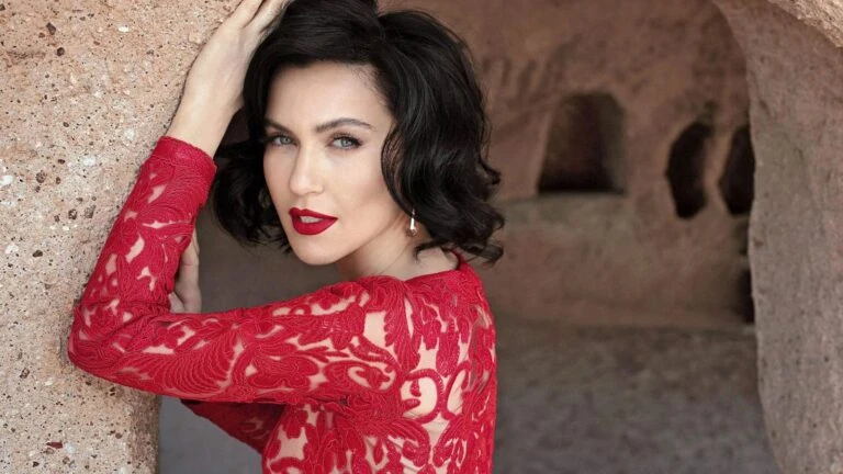 Şevval Sam kimdir, kaç yaşında nereli? Yan Oda'nın Sevgi’si Şevval Sam ...