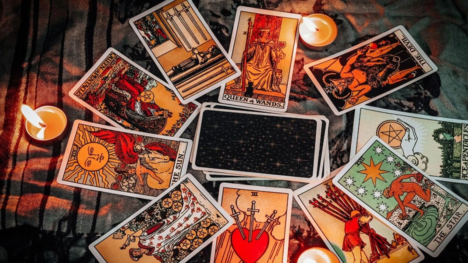 Tarot falı nedir, nasıl bakılır? Kimler tarot falı bakabilir? » Mavi Kadın
