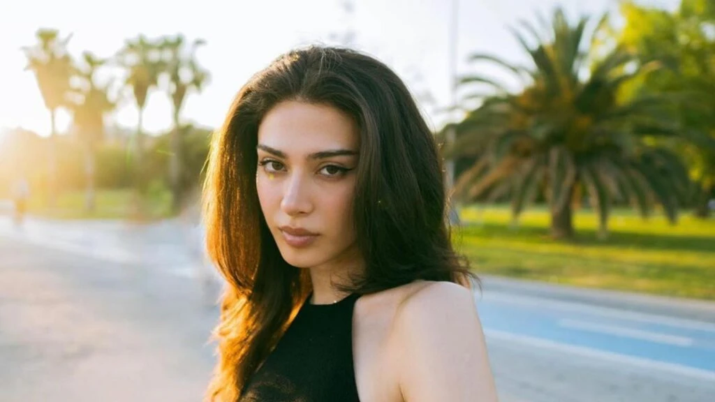 Türk rap müziğinin yeni yıldızı M Lisa kimdir? Gerçek adı nedir? » Mavi ...