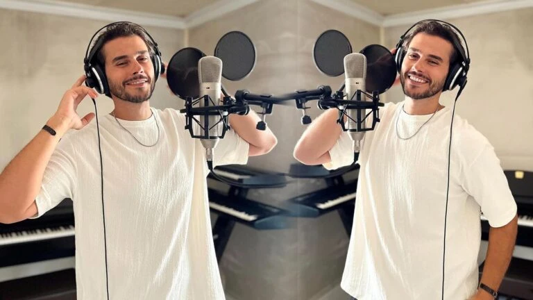 Ünlü şarkıcı Cem Belevi yeni sevgilisiyle görüntülendi » Mavi Kadın