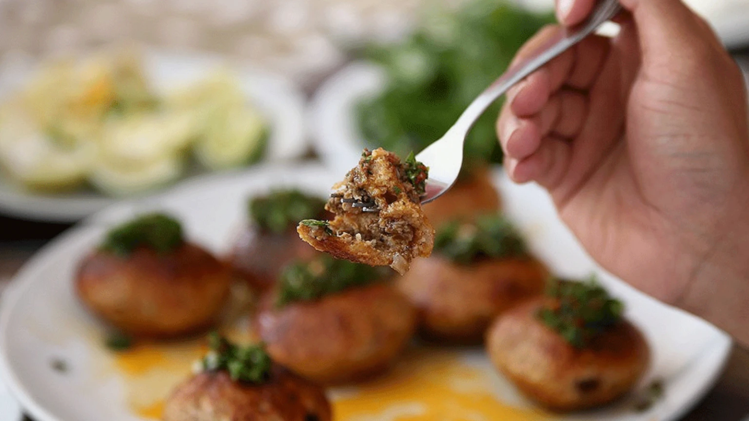 MasterChef közde içli köfte ve teretür meze tarifi! Yok böyle bir ikili ...
