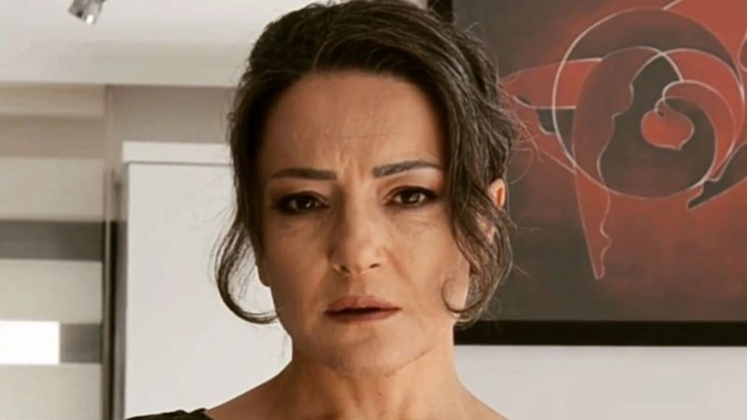 Uzak Şehir Fidan kimdir? Uzak Şehir’in Fidan’ı İlkay Kayku kimdir ...