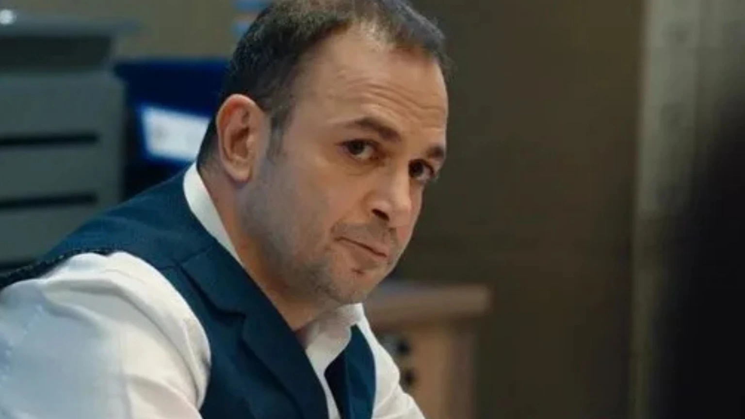 Veliaht dizisinin Recep'i Burak Altay kimdir? Burak Altay hangi dizi ve filmlerde rol aldı ...