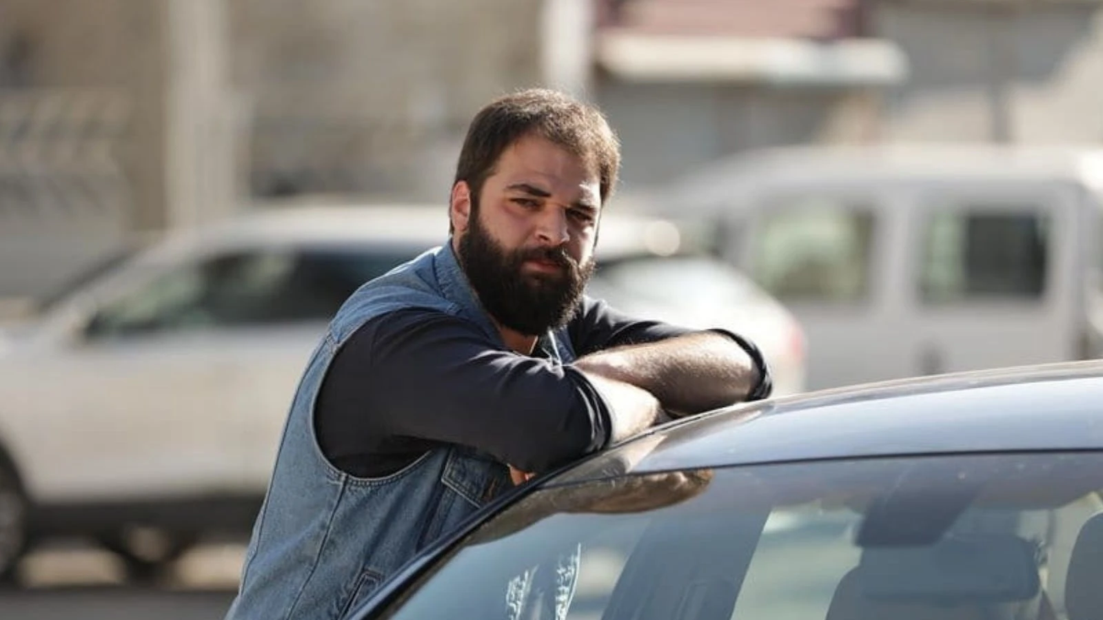 Bir Zamanlar İstanbul dizisinin Demir’i Atakan Yarımdünya kimdir? Oyuncunun yaşı ve kariyeri ...