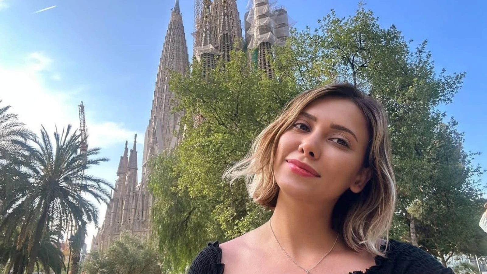 Beyza Alkoç kimdir? Kitapları ve özel hayatı hakkında merak edilenler ...