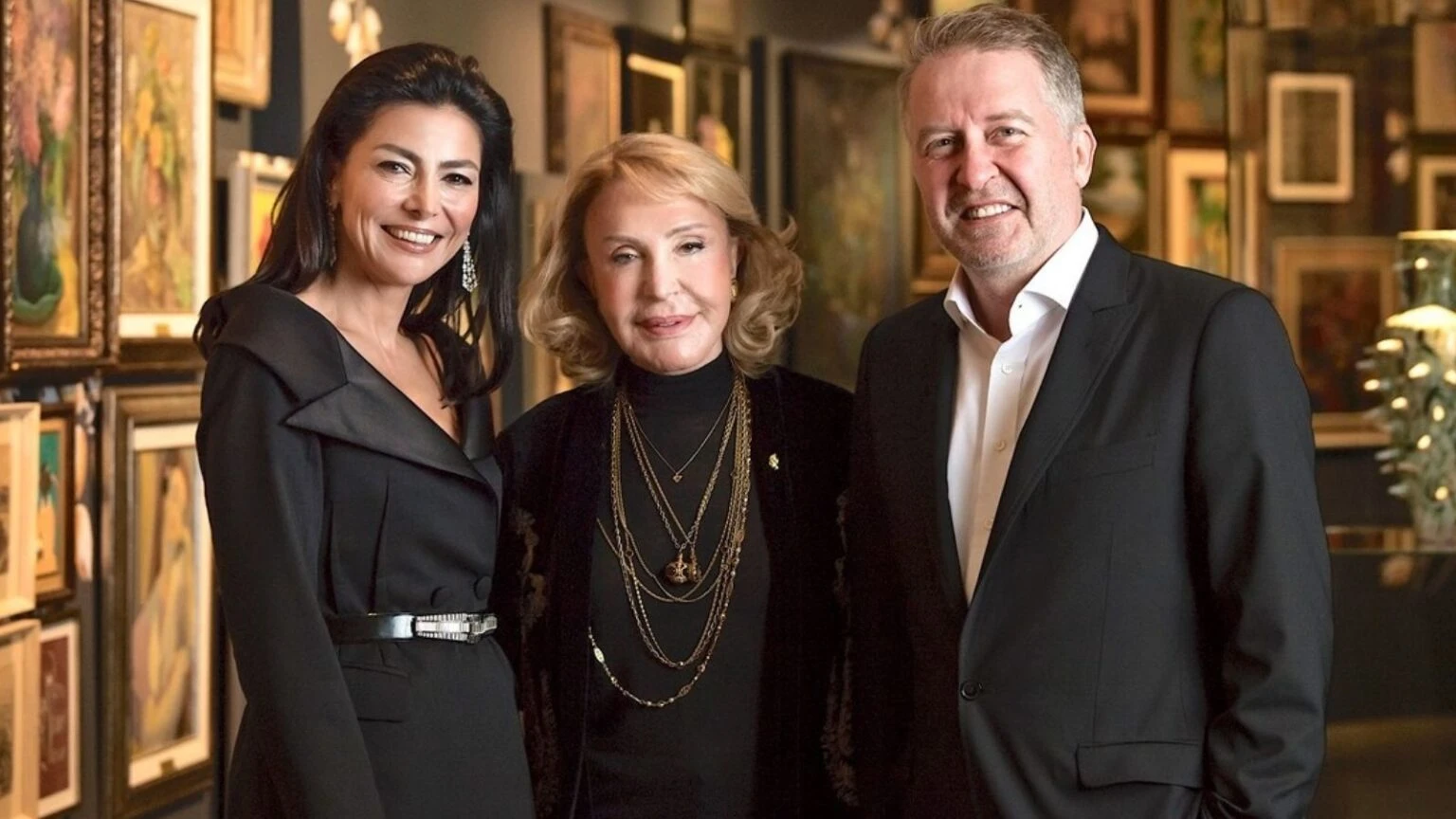 Çiğdem Simavi kimdir? Çiğdem Simavi mesleği ne, kaç çoğu var? » Mavi Kadın