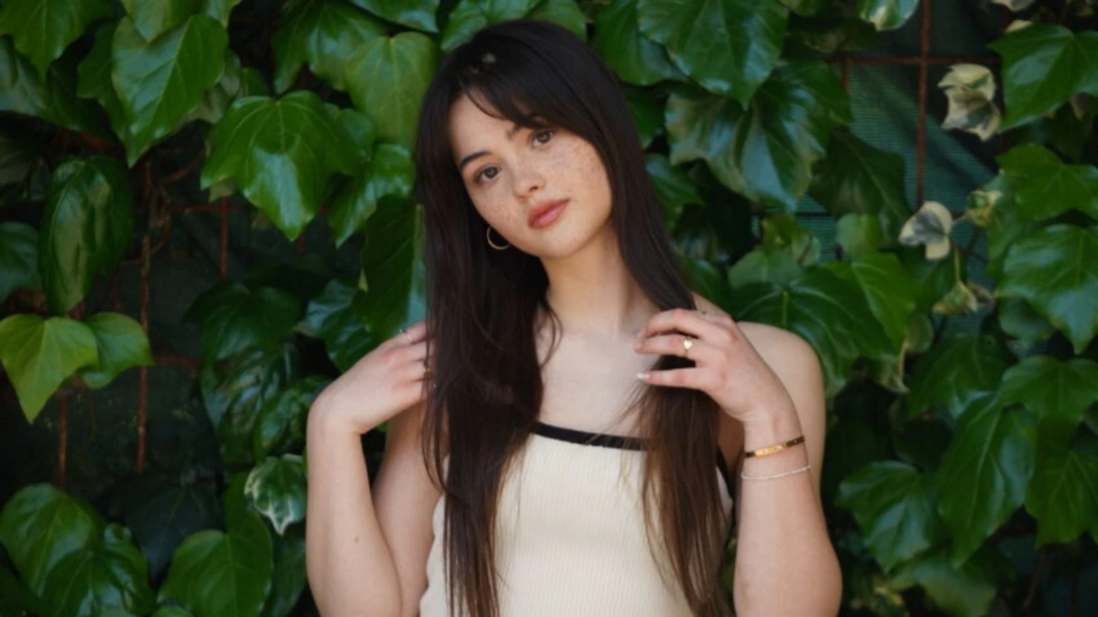 Derya Pınar Ak kimdir kaç yaşında? Derya Pınar Ak nereli hangi ...