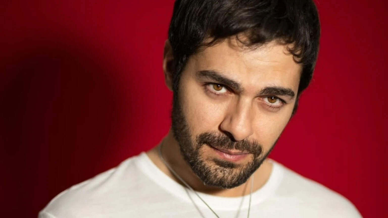 Rüzgarlı Tepe dizisinin Halil’i Gökberk Yıldırım kimdir? Gökberk ...