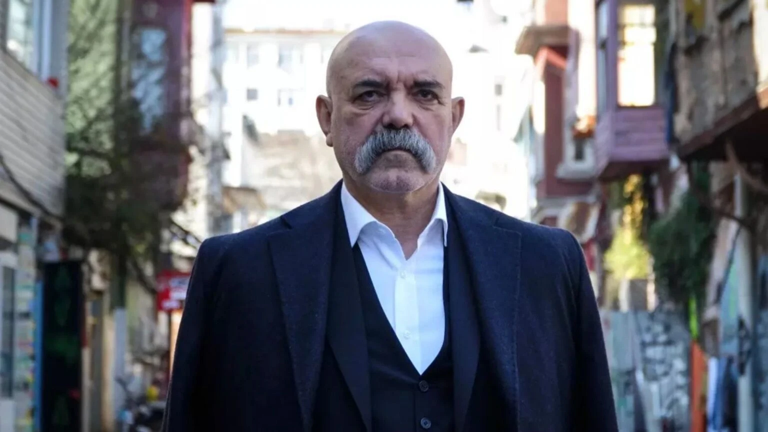 Halef dizisi oyuncuları tamamlanıyor! Dev oyuncu kadrosu merak ...