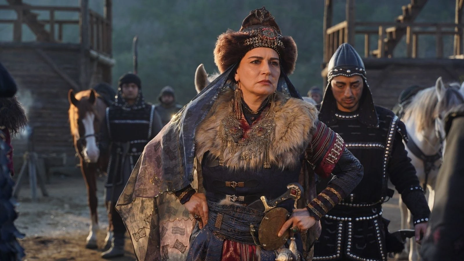 Kuruluş Osman’da Halime annesi Bala Hatun’a ihanet edecek mi? Kuruluş ...