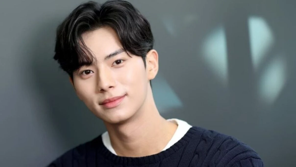 Bon Appétit Your Majesty dizisinin kahramanı Lee Chae Min aşka geldi! Sevgilisi Ryu Da In ile ...