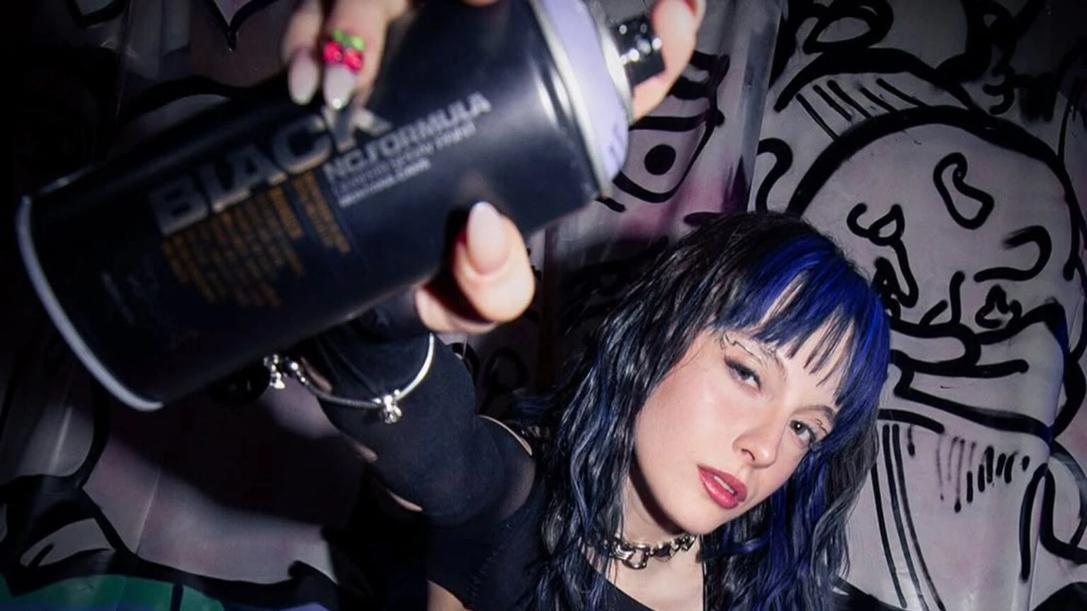 Manifest grubunun Mina Solak'ı kimdir? Mina Solak kaç yaşında ve nereli ...