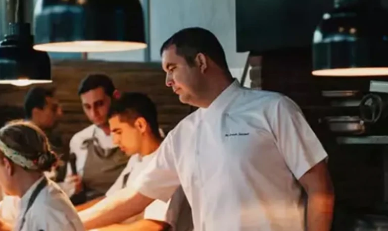 MasterChef Osman Sezener kimdir? Michelin yıldızı almış tek Türk şef ...