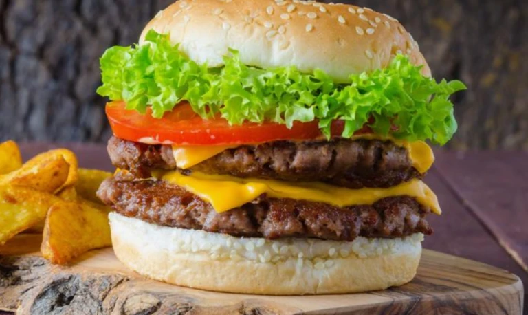 MasterChef Somer Sivrioğlu’ndan en leziz hamburger tarifi! Fast Food ...
