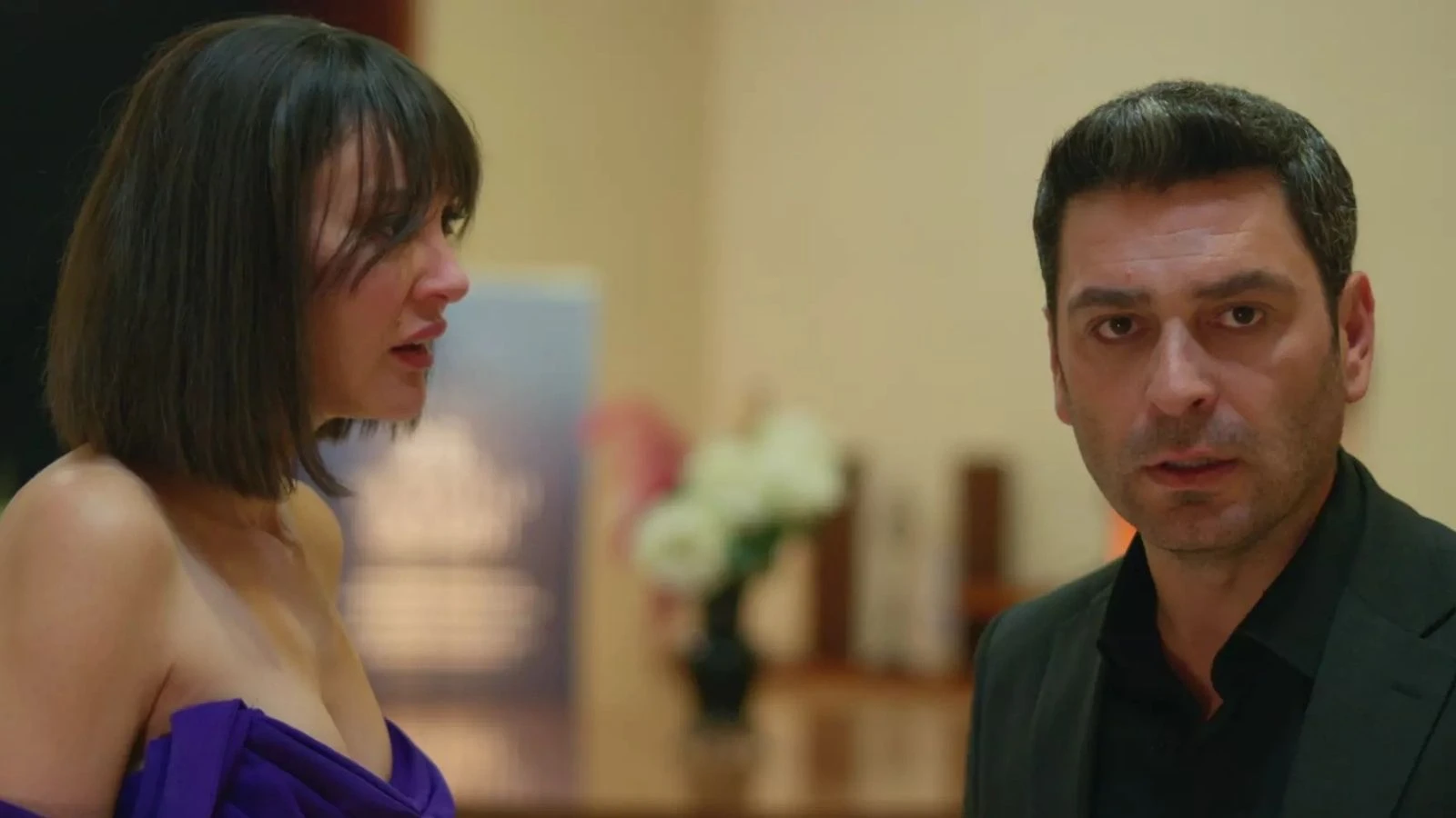 Uzak Şehir dizisinin Mine’si Mine Kılıç kimdir? Oyuncunun hayatı ve ...