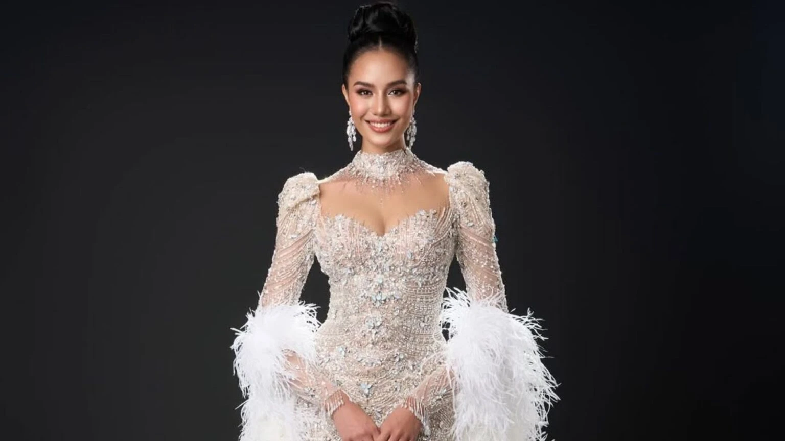 Miss World 2025 güzellik yarışmasında birinci olan Taylandlı Opal ...