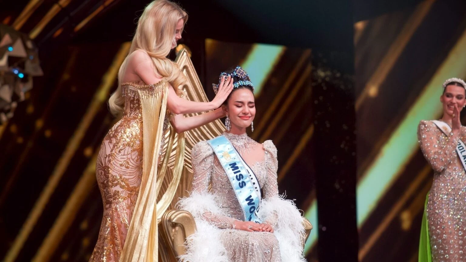 Güzelliğiyle herkesi etkiledi! Miss World 2025 tacının sahibi Taylandlı Opal Suchata Chuangsri ...