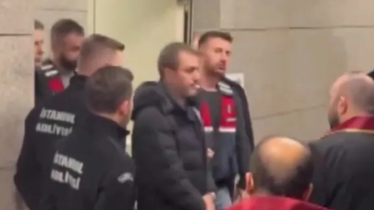 Mustafa Manaz evli mi? Mustafa Manaz eşi kim? » Mavi Kadın