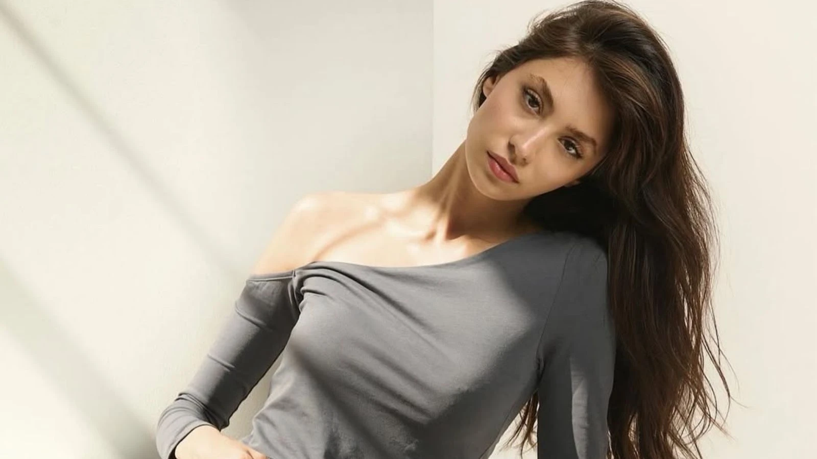 Sahipsizler dizisinin Duygu’su Nilsu Yılmaz kimdir? Oyuncunun yaşı ve sevgilisi merak edildi ...