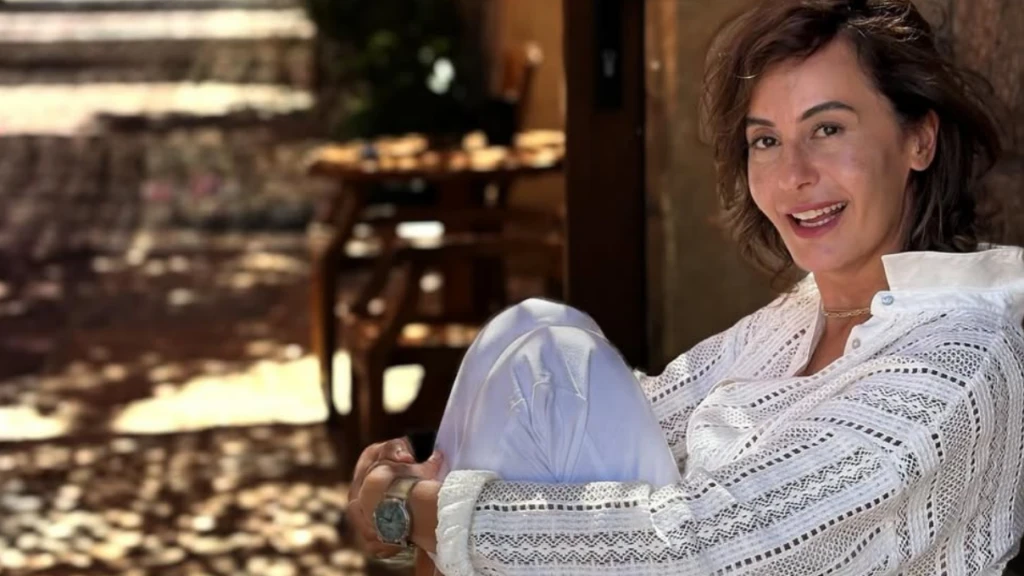 Aşk ve Gözyaşı dizisinin yıldızı Zuhal Aksel'i Senan Kara kimdir? Senan ...