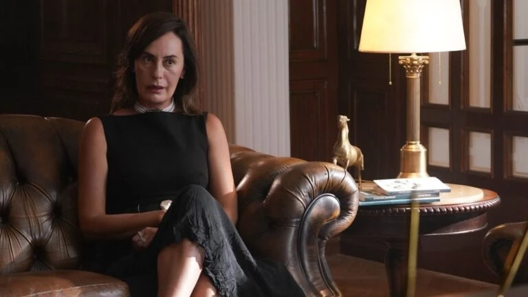 Aşk ve Gözyaşı Senan Kara kimdir, kaç yaşında? Senan Kara nerelerde ...