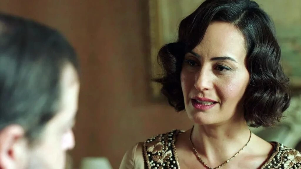 Aşk ve Gözyaşı Senan Kara kimdir, kaç yaşında? Senan Kara nerelerde ...