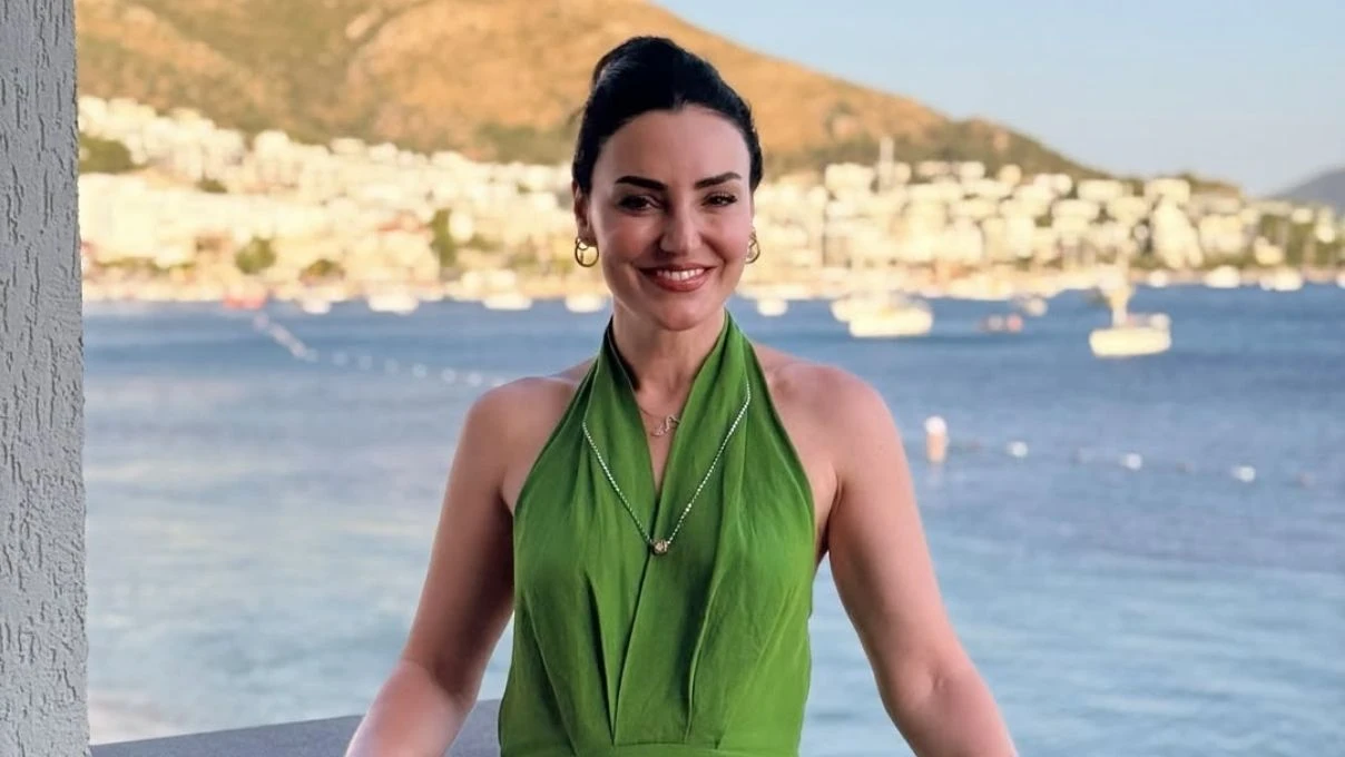 Kalp krizi geçirdiği iddia edilmişti! Sevcan Orhan sahnelere geri döndü ...
