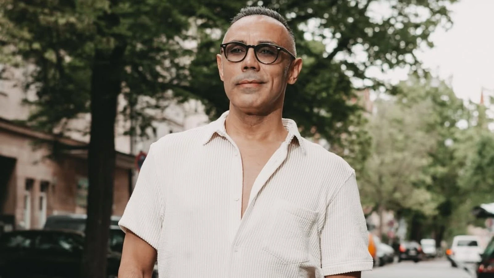 Umut Oğuz kimdir kaç yaşında? Umut Oğuz evli mi? » Mavi Kadın