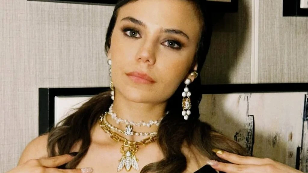 Bahar Şahin nereli ve boyu nedir? Bahar Şahin evli mi? » Mavi Kadın