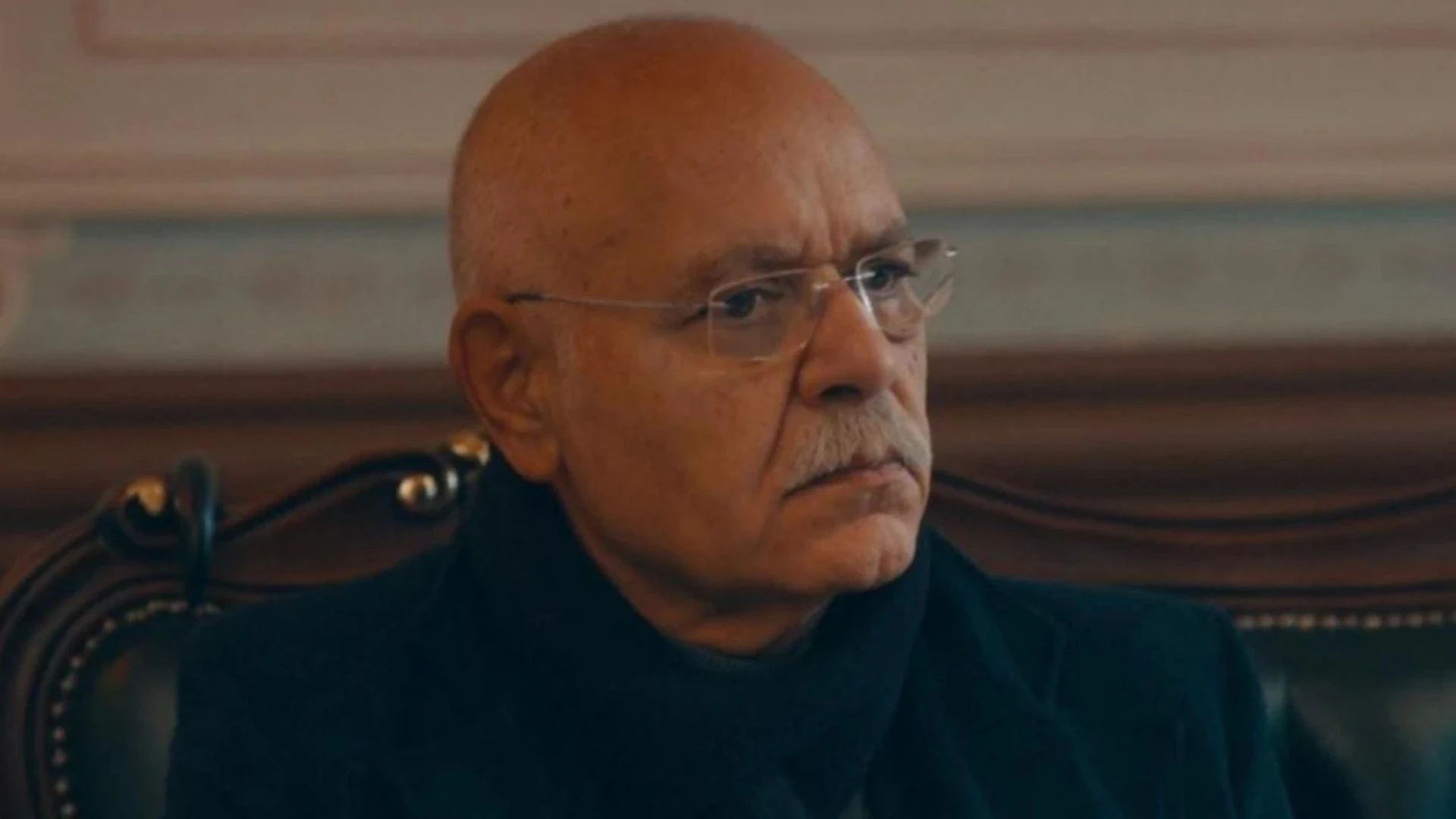 Bir Zamanlar İstanbul’da Tuğrul karakterini oynayan Demir Karahan ...