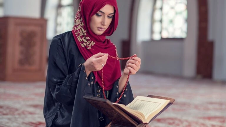 Kadir gecesinde hangi dua okunur, hangi tespihler ve zikirler çekilir ...