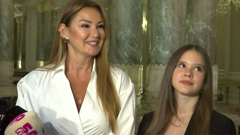 Ozan Doğulu’nun kızı Arya Doğulu ve Pınar Altuğ’un kızı Su sosyal ...