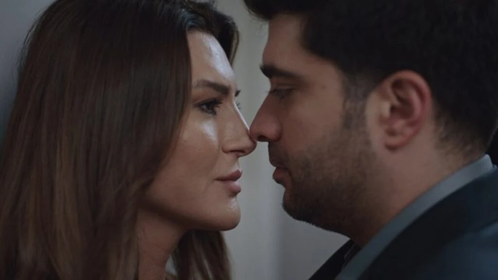 Kızılcık Şerbeti dizisinde parçalanma devam ediyor! Finale yakın ...