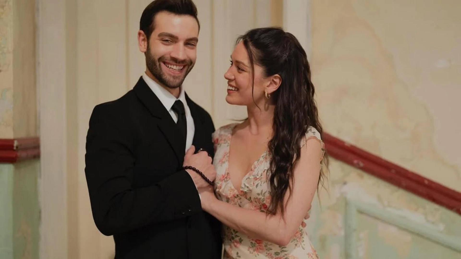 Sahipsizler dizisi 26 bölümde Azize ve Devran yeniden evleniyor! Sahipsizler 26 bölümde neler ...