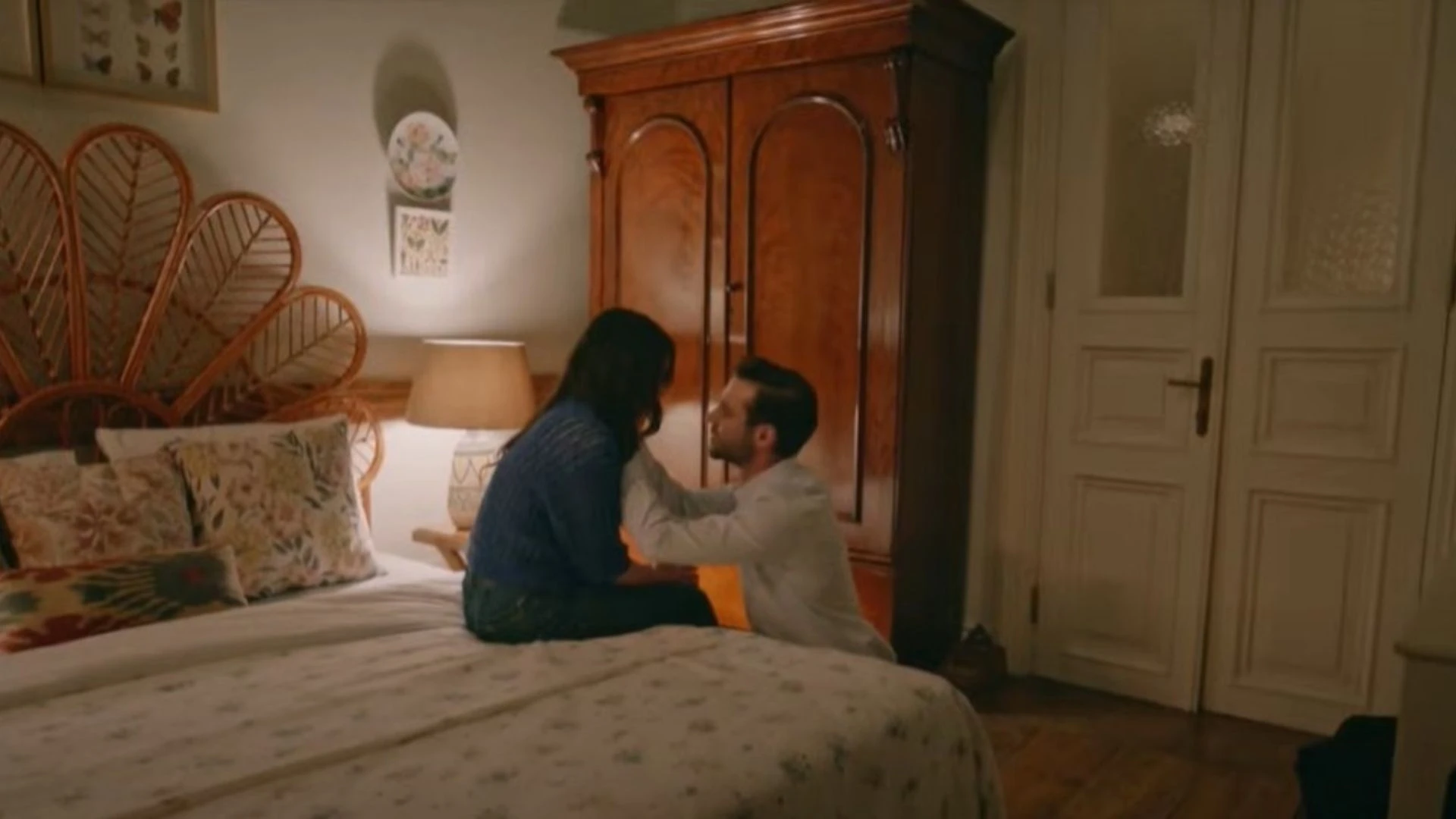 Sahipsizler dizisinde Devran ve Azize sahnesi sosyal medyada gündem oldu! “Ben sensiz savaşamam ...