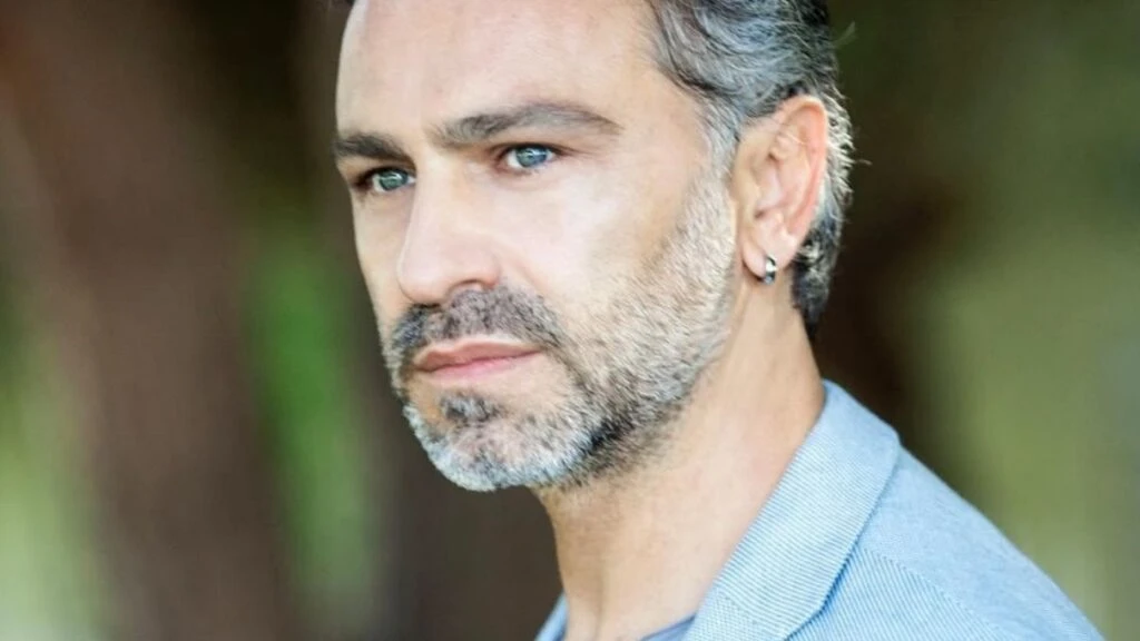 Serdar Orçin kimdir? Serdar Orçin kaç yaşında ve boyu kaç? » Mavi Kadın