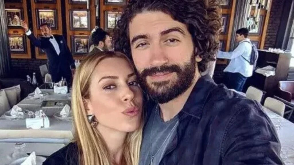 Sinem Kobal’ın kardeşi Kerem Kobal kimdir? Kerem Kobal kiminle evleniyor? » Mavi Kadın