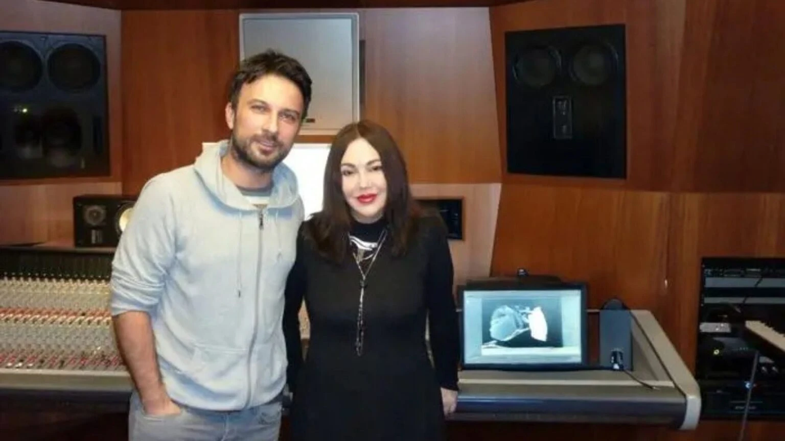 Tarkan ve Nazan Öncel yeniden bir arada! “Hadi O Zaman” şarkısına yeni ...